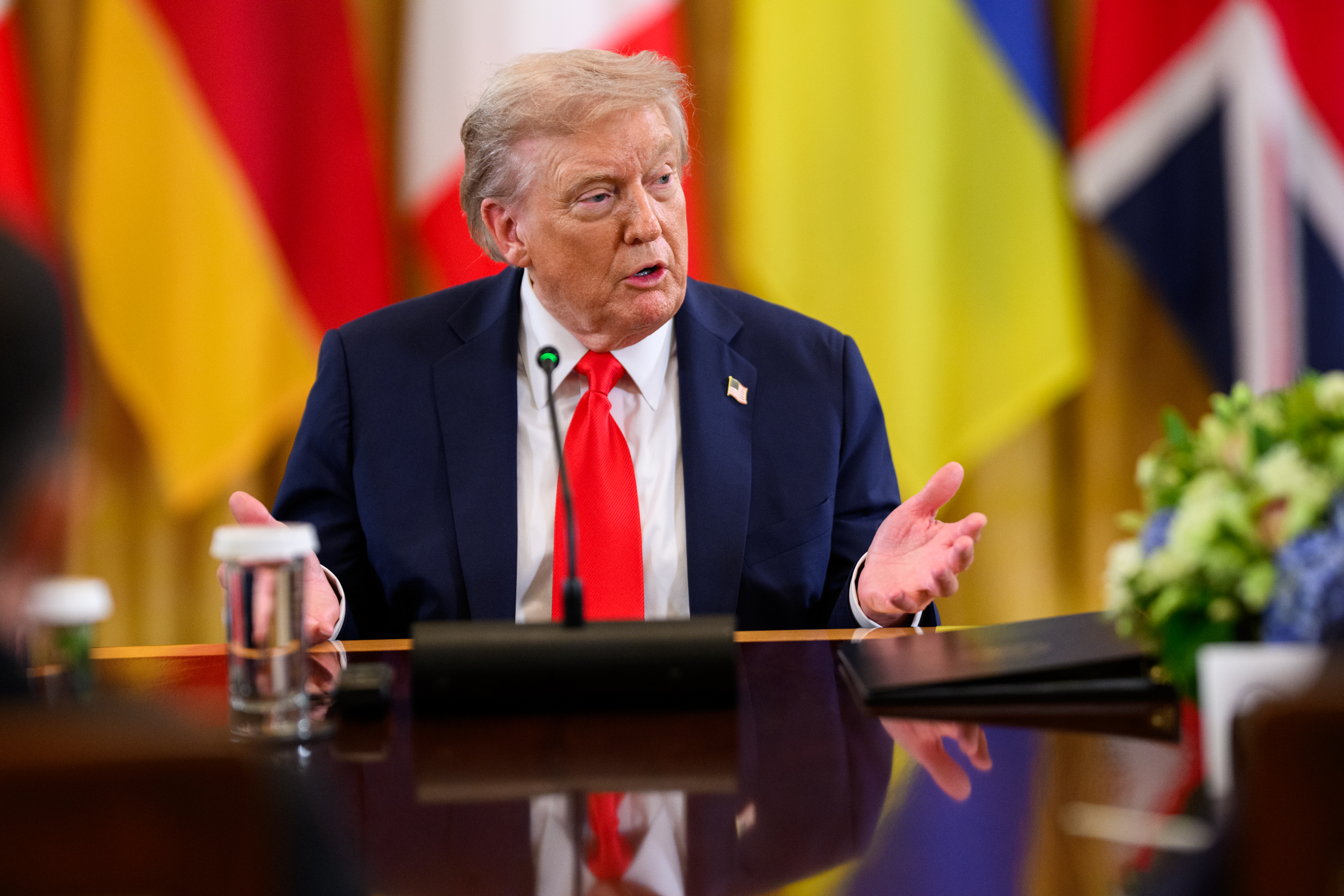 Trump tariffs target plastic molds, split industry reaction | Plastics News