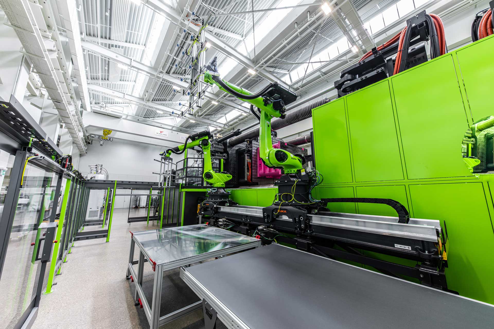 ENGEL presents the world's largest technical center injection molding ...