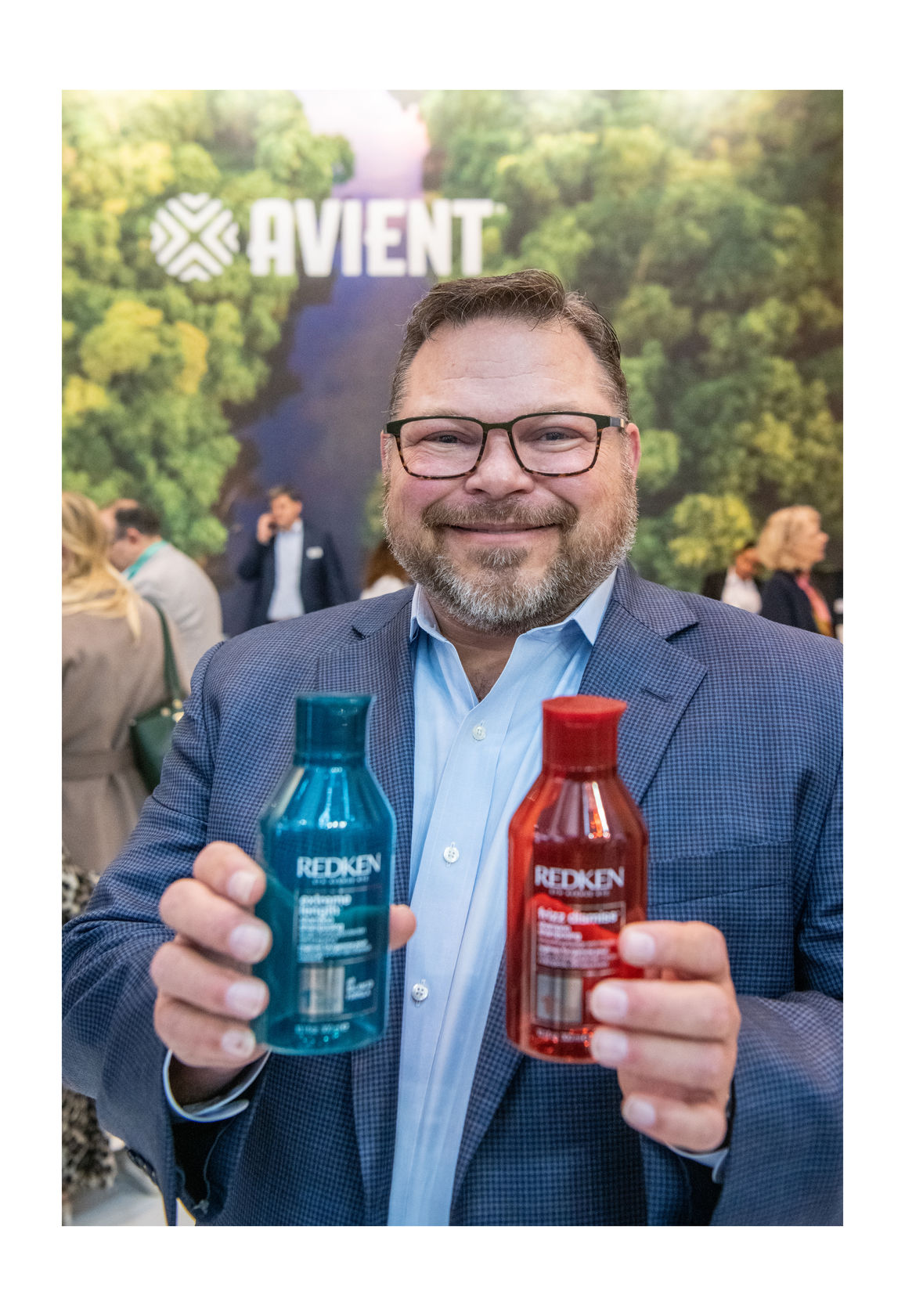 Communicating about sustainability; a recyclable boat; blame assembly ...