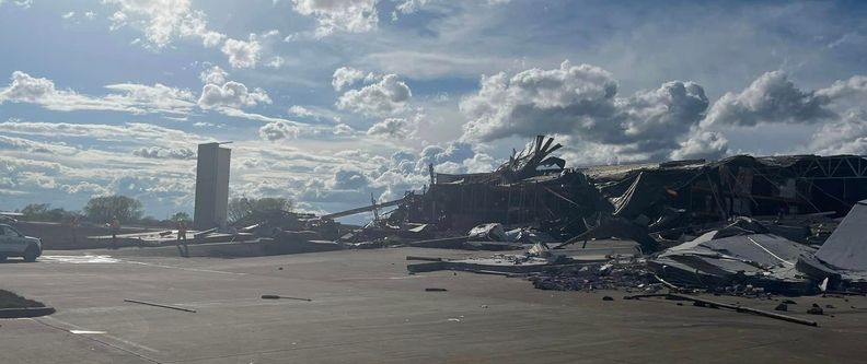 Tornado-damaged BinMaster moves into new headquarters | Plastics News