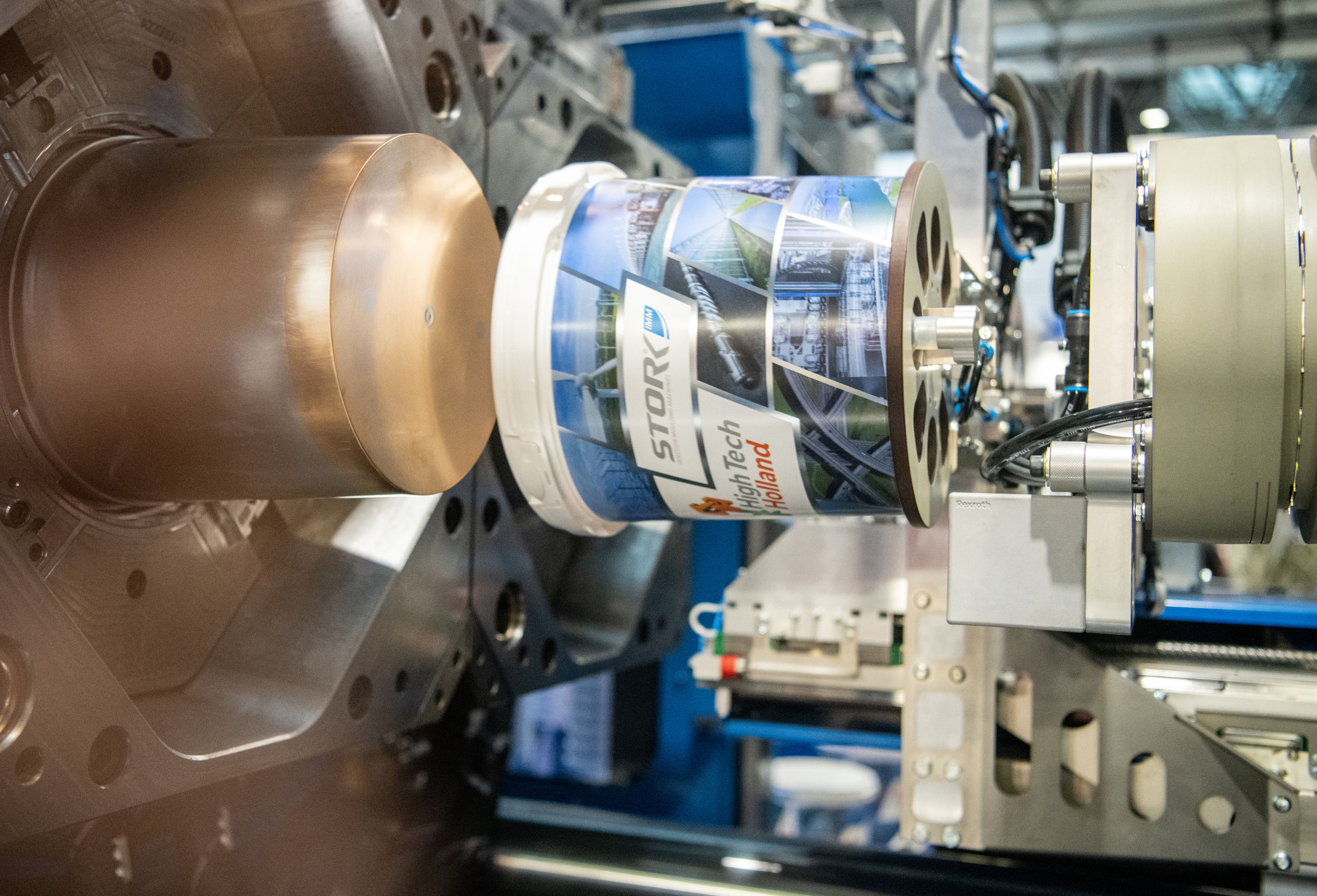 Stork IMM's global flight comes to roost in US | Plastics News