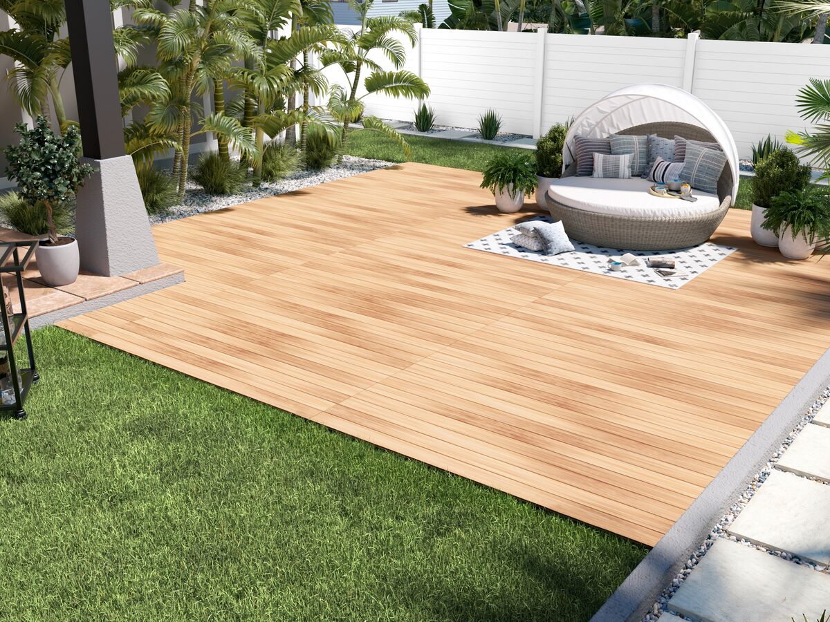 Barrette Outdoor Living adds a polypropylene privacy screen | Plastics News