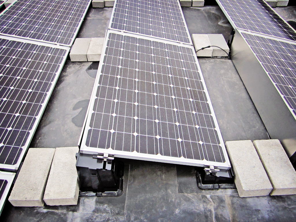 Kanzo-gives-plastic-props-to-solar-panels | Plastics News