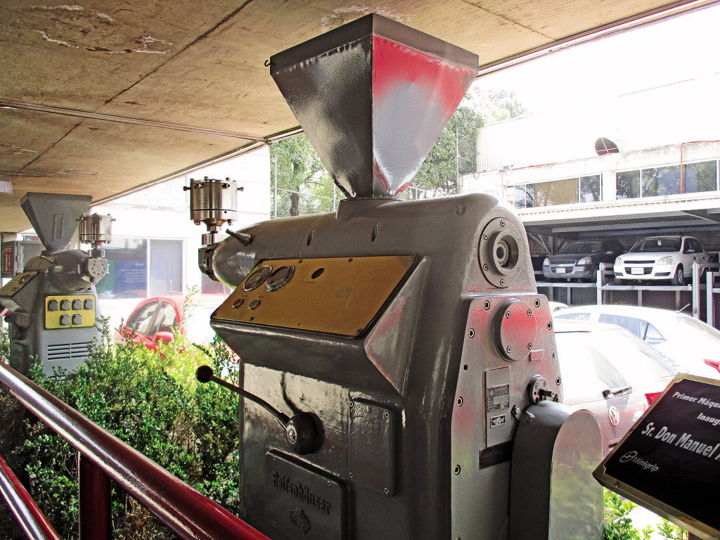 Mexico's-Minigrip-invests-in-equipment-software-for-growth | Plastics News