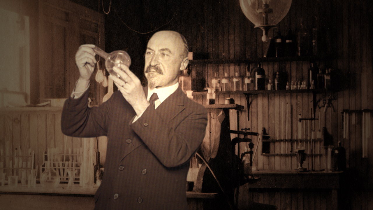 What is Bakelite? A celebration of 'All Things Bakelite' | Plastics News