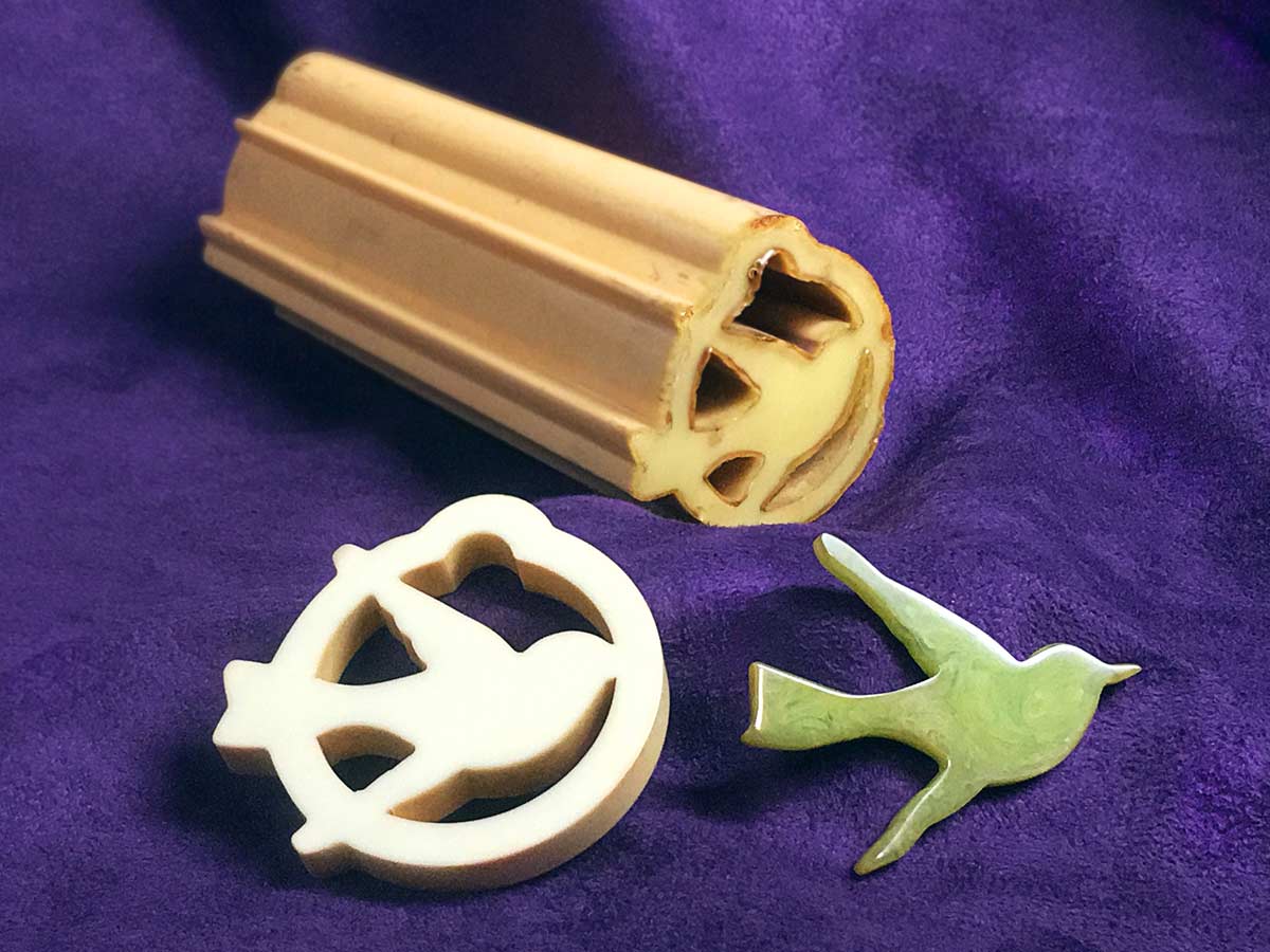 What is Bakelite? A celebration of 'All Things Bakelite' | Plastics News