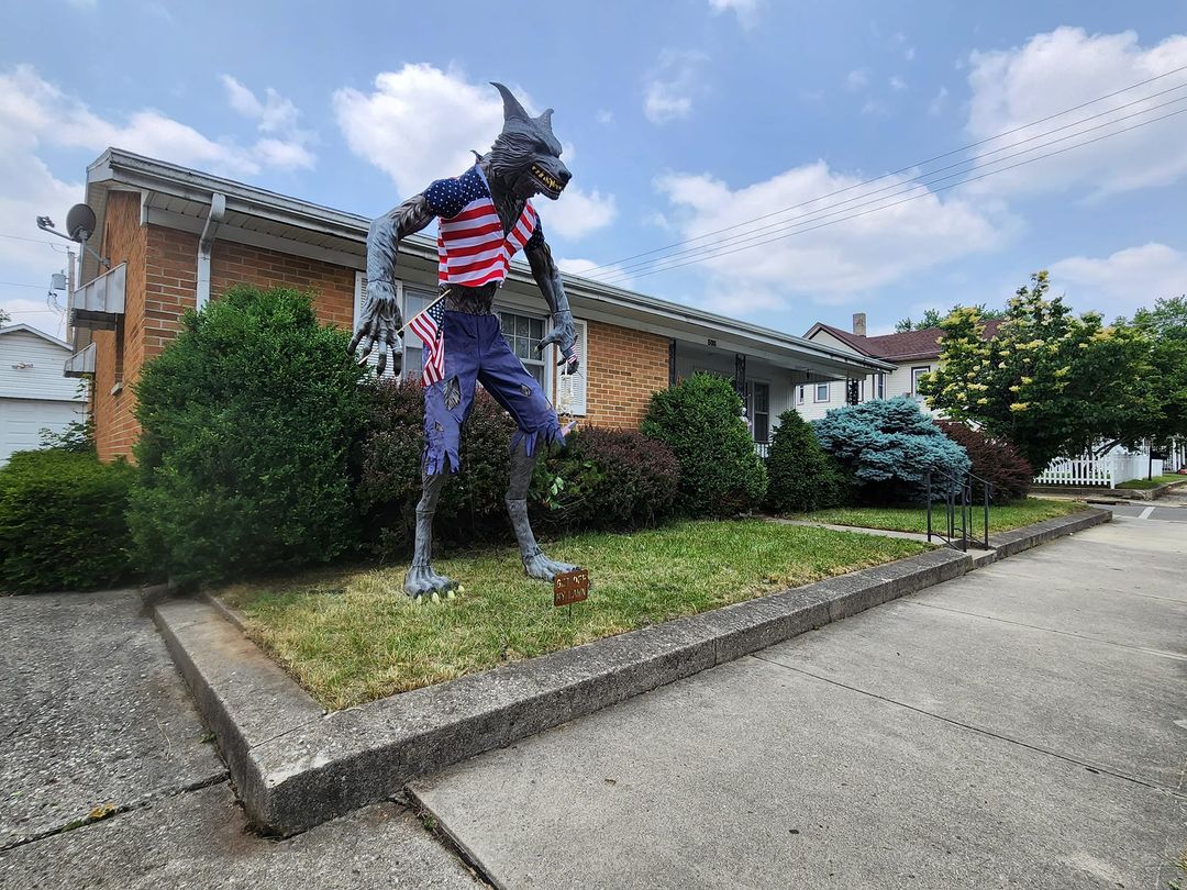 Plastic werewolf stands its ground in Ohio | Plastics News