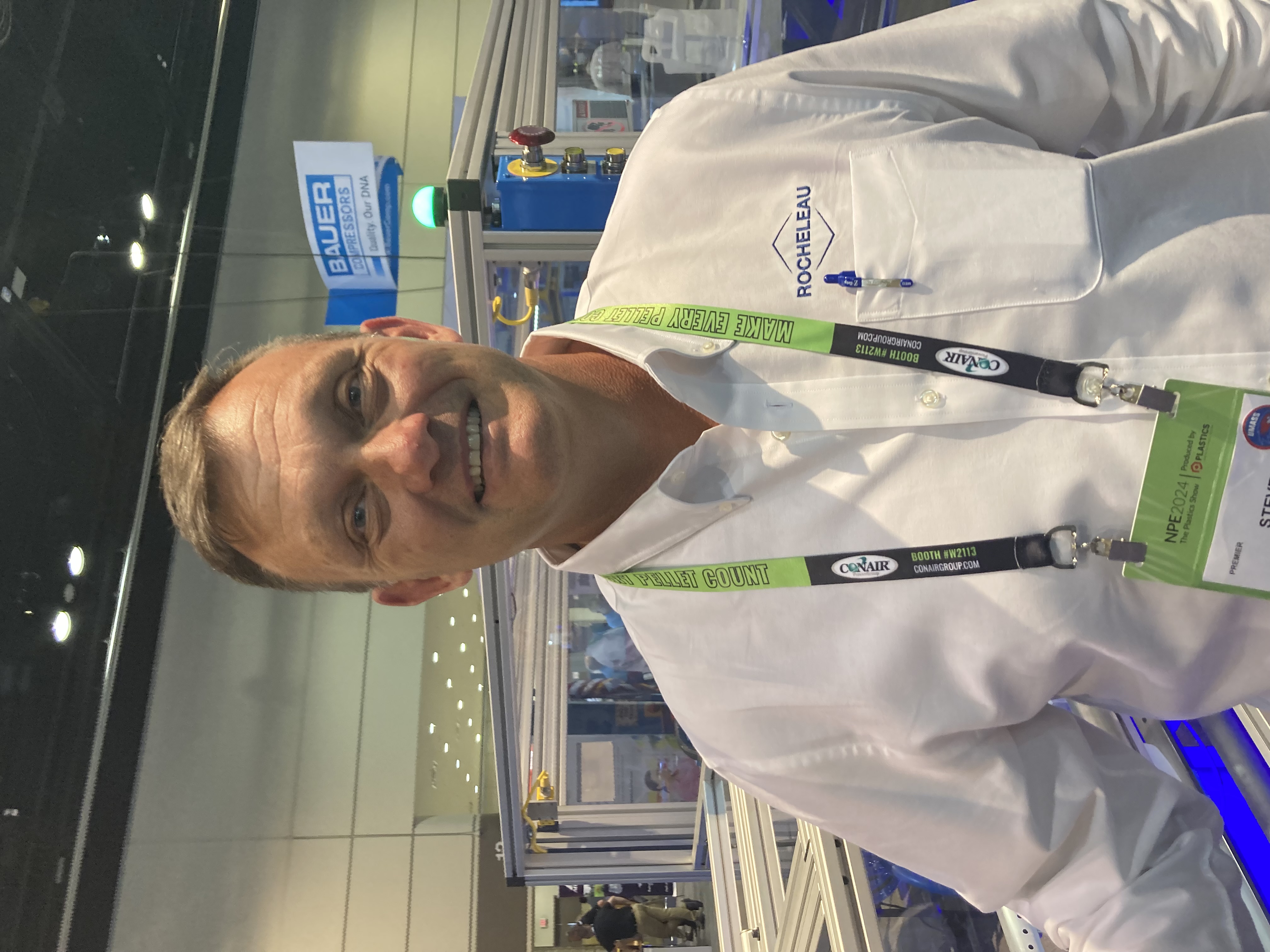 Rocheleau unveils new blow molding machinery option | Plastics News