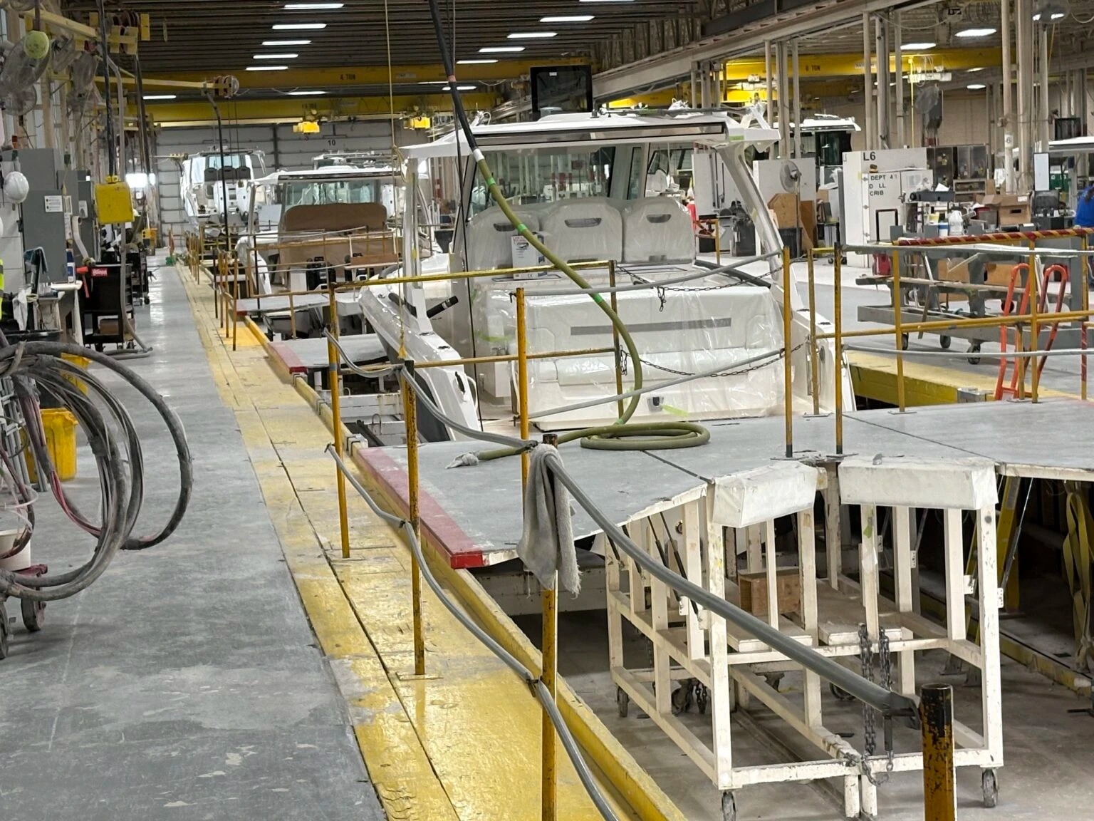 Boat maker Tiara grows by embracing a surge toward outboard motors ...