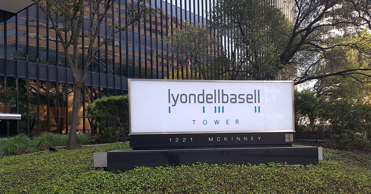 LyondellBasell continues recovery in third quarter | Plastics News