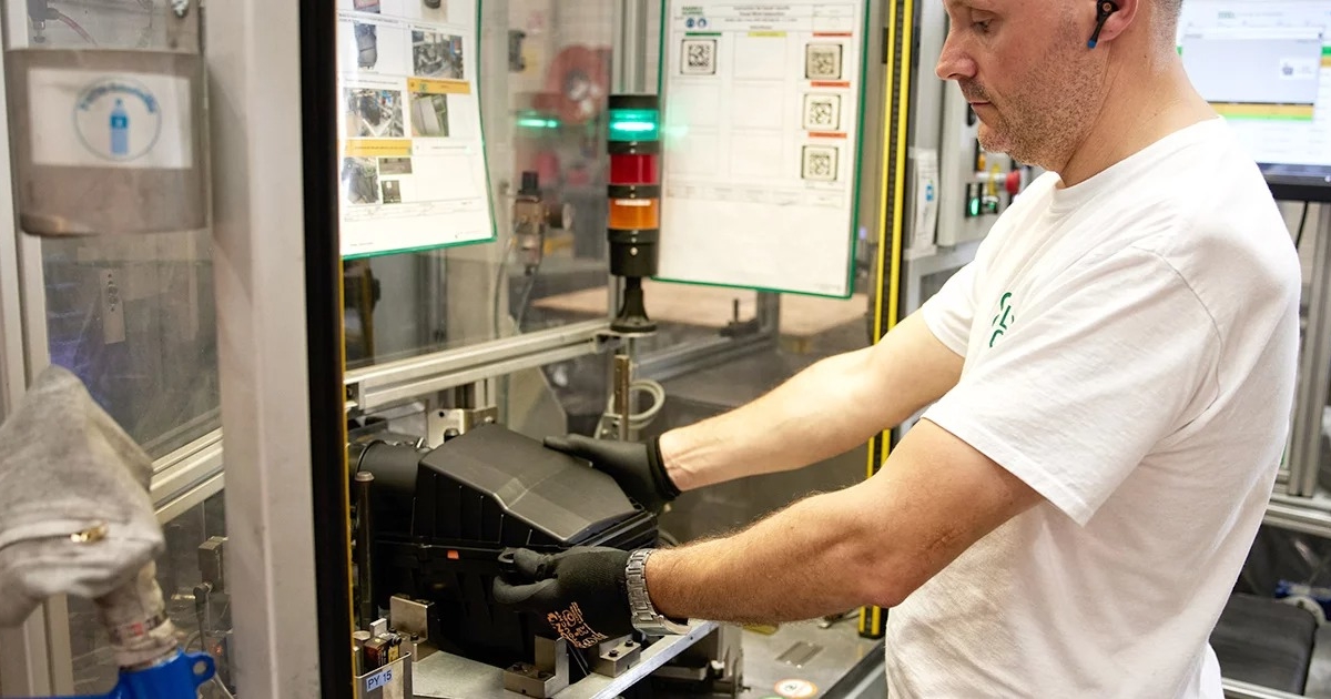 Three Muteres-owned auto suppliers form Amaneos | Plastics News