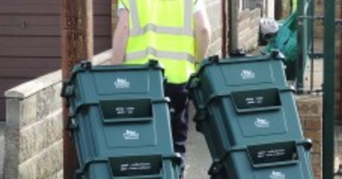 England's-CK-Services-rolls-out-stacked-wheeled-recycling-bins ...