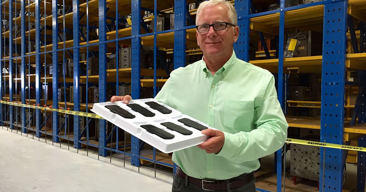 Sholtis-takes-hands-on-approach | Plastics News