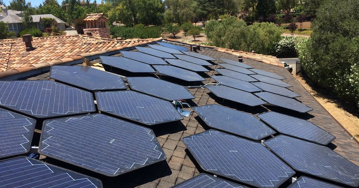 DuPont-partners-unveil-nylon-based-solar-panel | Plastics News