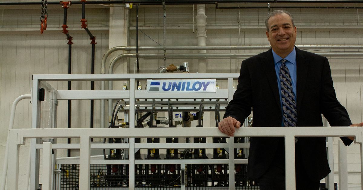 Uniloy buys Amsler's blow molding assets | Plastics News